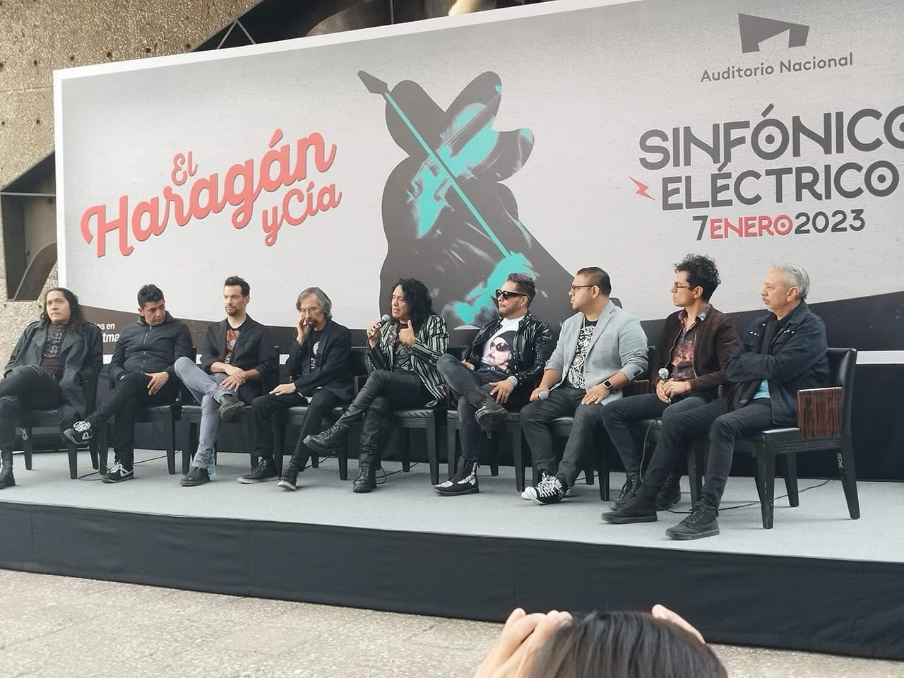Sinfónico Eléctrico con El Haragán & Cía invencible.net